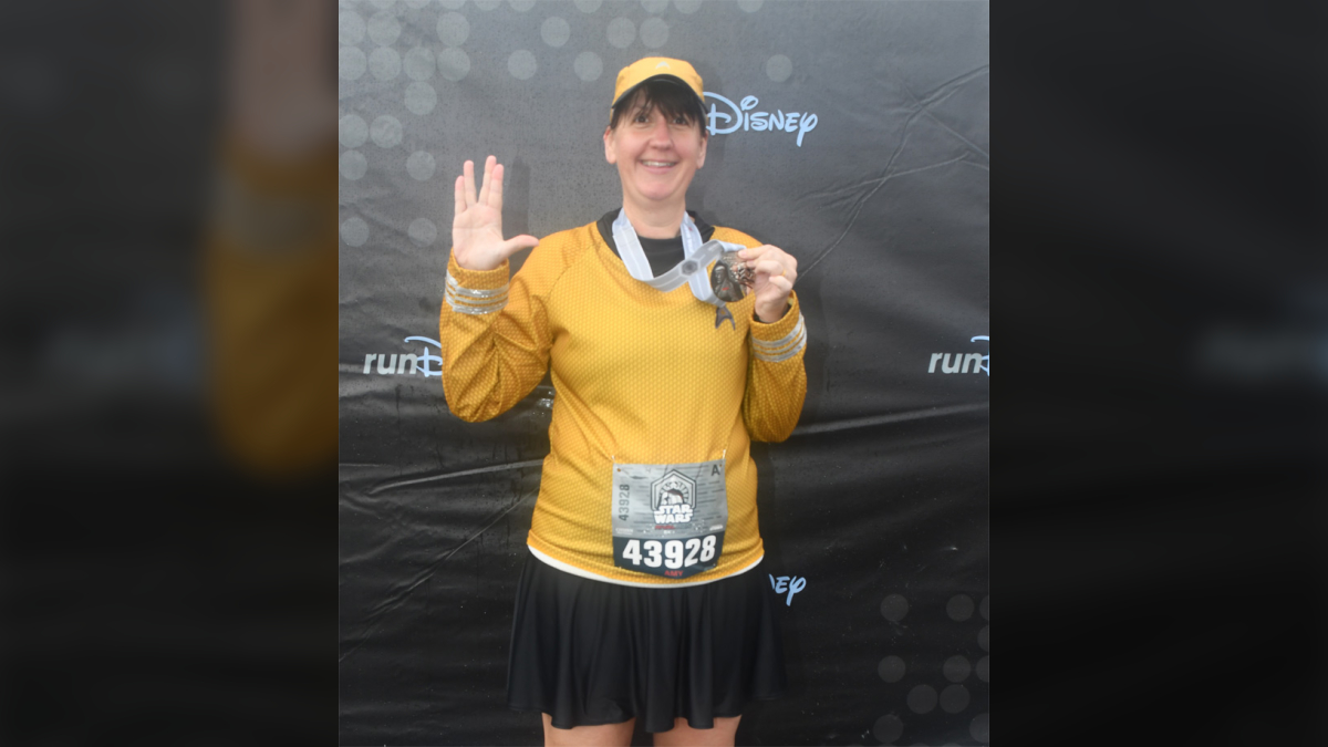 Star Trek Halloween Race Costume Idea: TOS Starfleet Officer